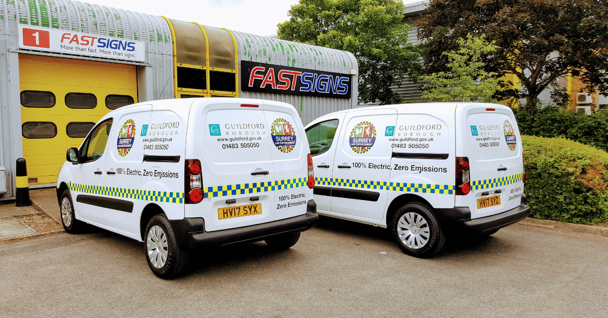Van Sign Writing Guide: Ideas and FAQs