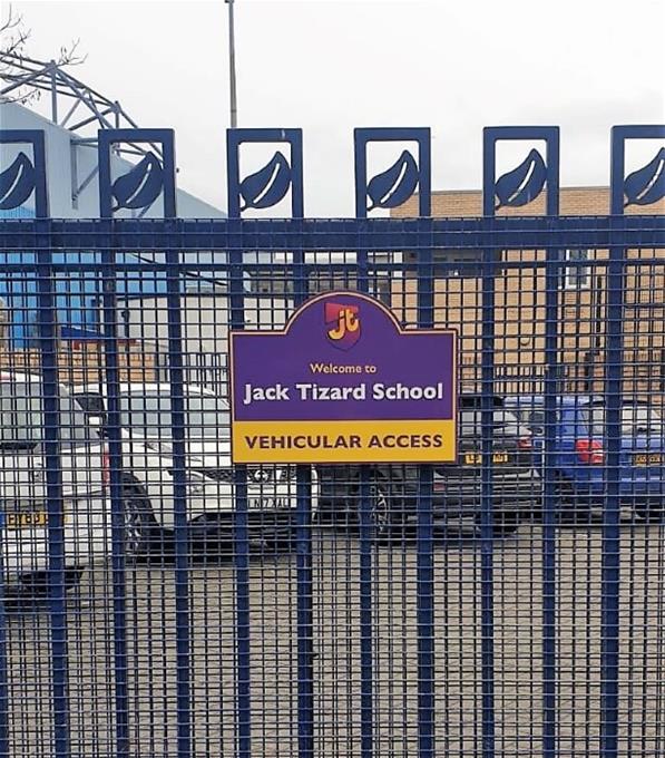 Jack Tizard School | Case Study | FASTSIGNS® Hammersmith